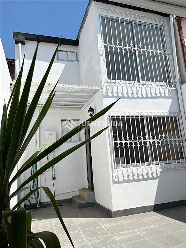 Casa en Venta en Santiago 3 dormitorios 2 baños | 48555592 | Emol ...